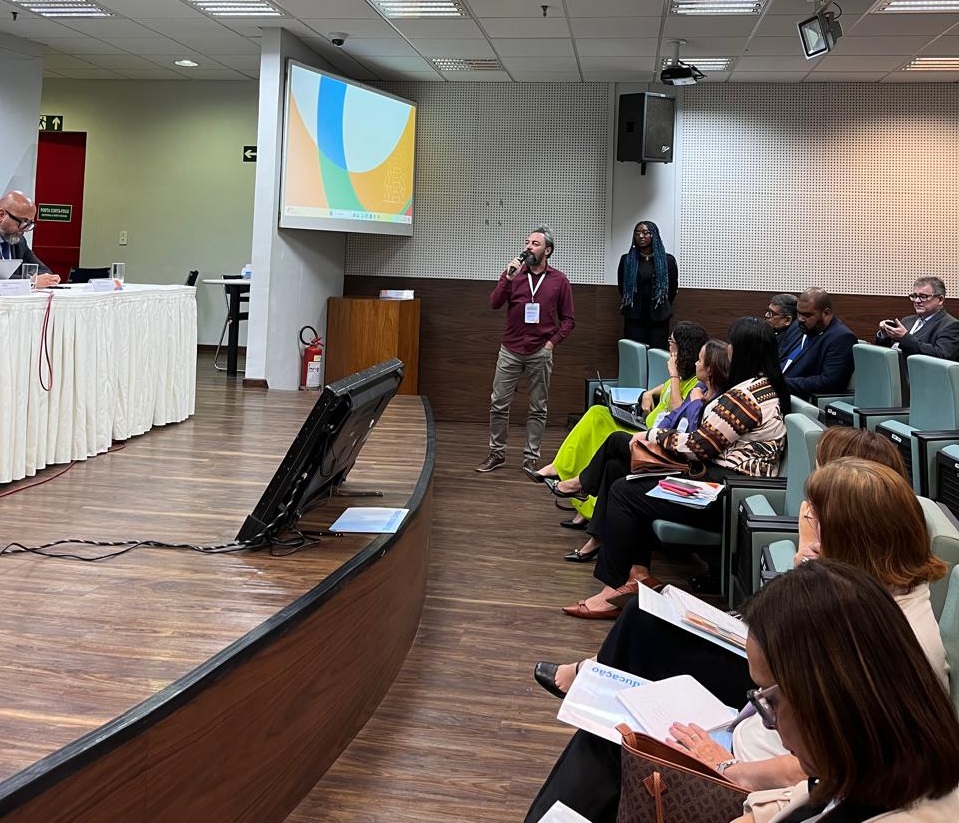 Evento no Mec discutiu a necessidade de política nacional para atenuar ...